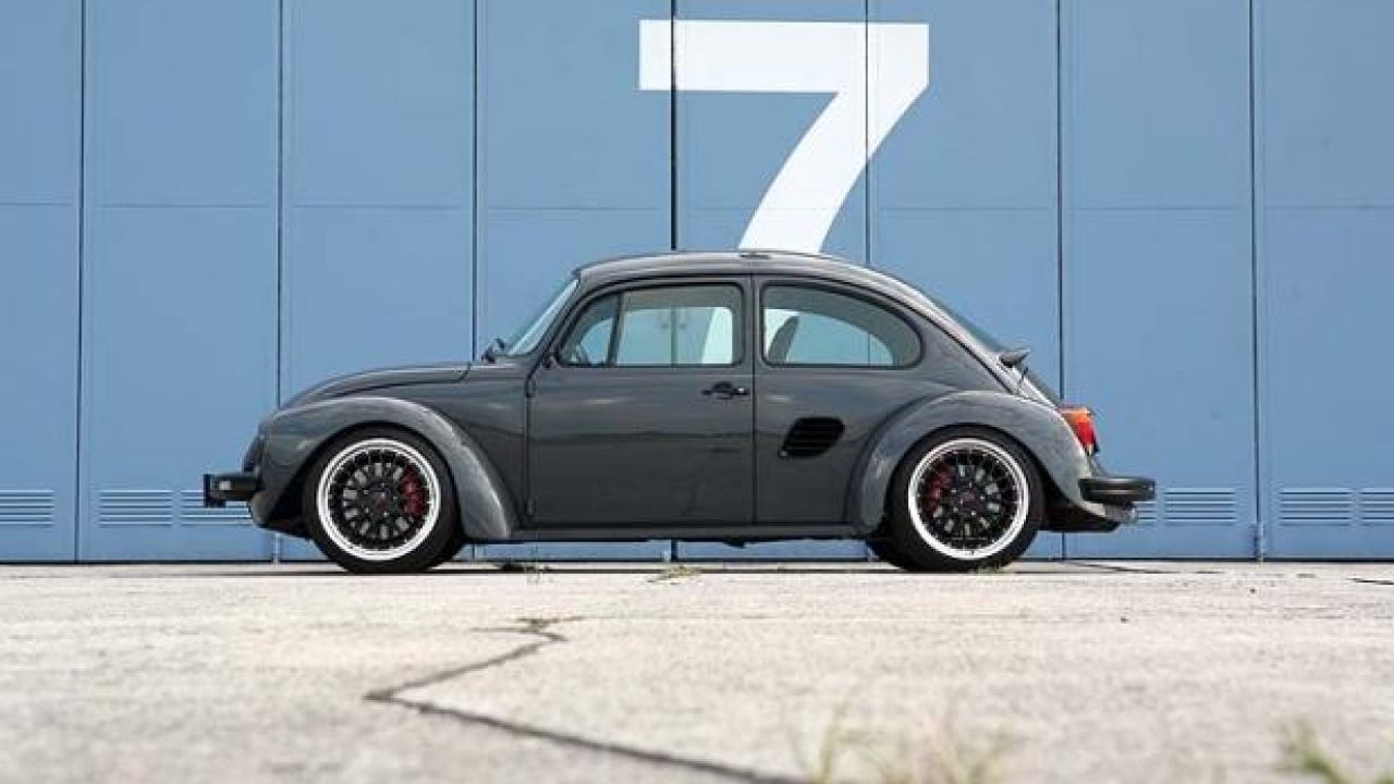 Fuori Volkswagen Beetle, dentro Porsche Boxster: la build che non ti ...
