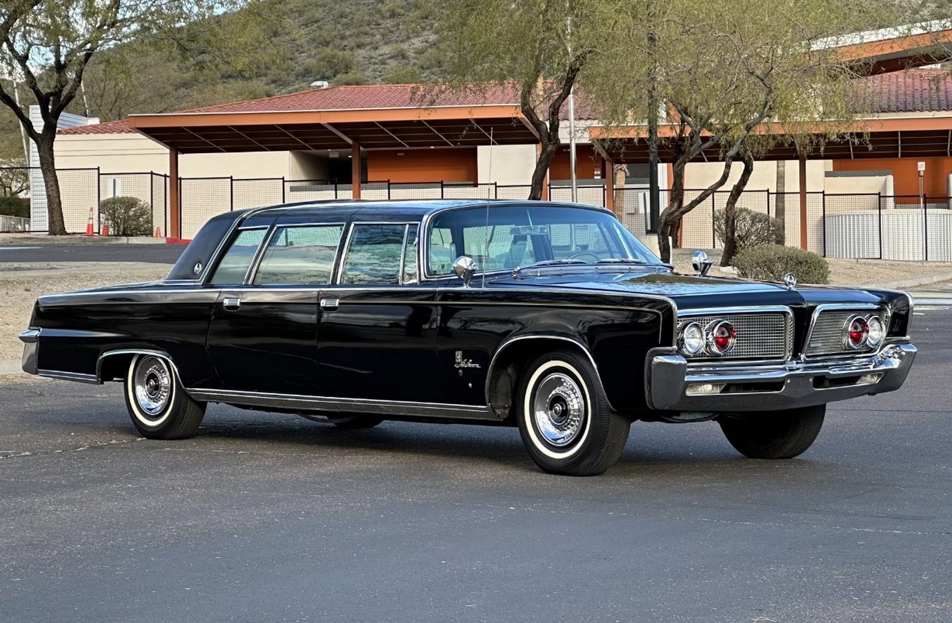 La limousine presidenziale usata da Jacqueline Kennedy e da Lyndon ...